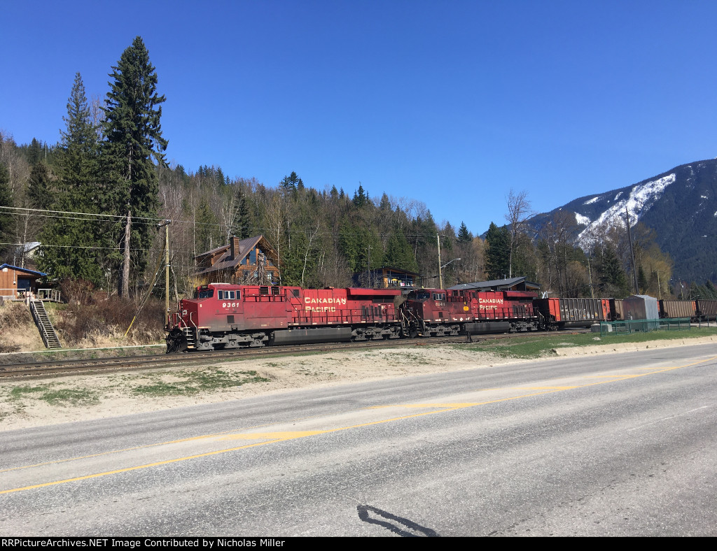 CP 9361(ES44AC) CP 8941(ES44AC)