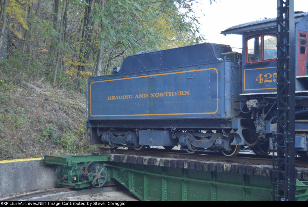 RBMN 425 -Tender Right Side View