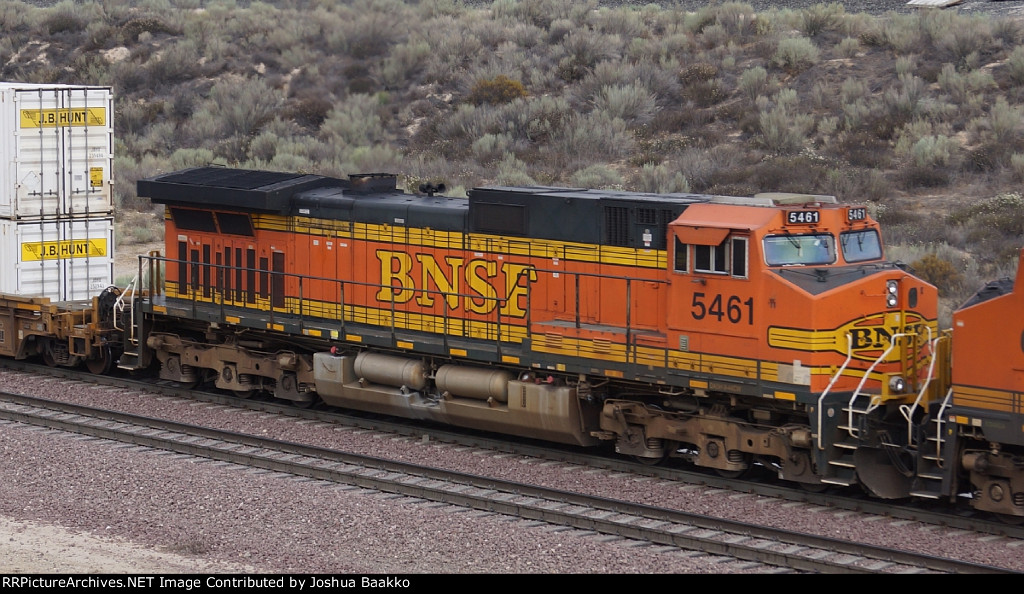 BNSF 5461