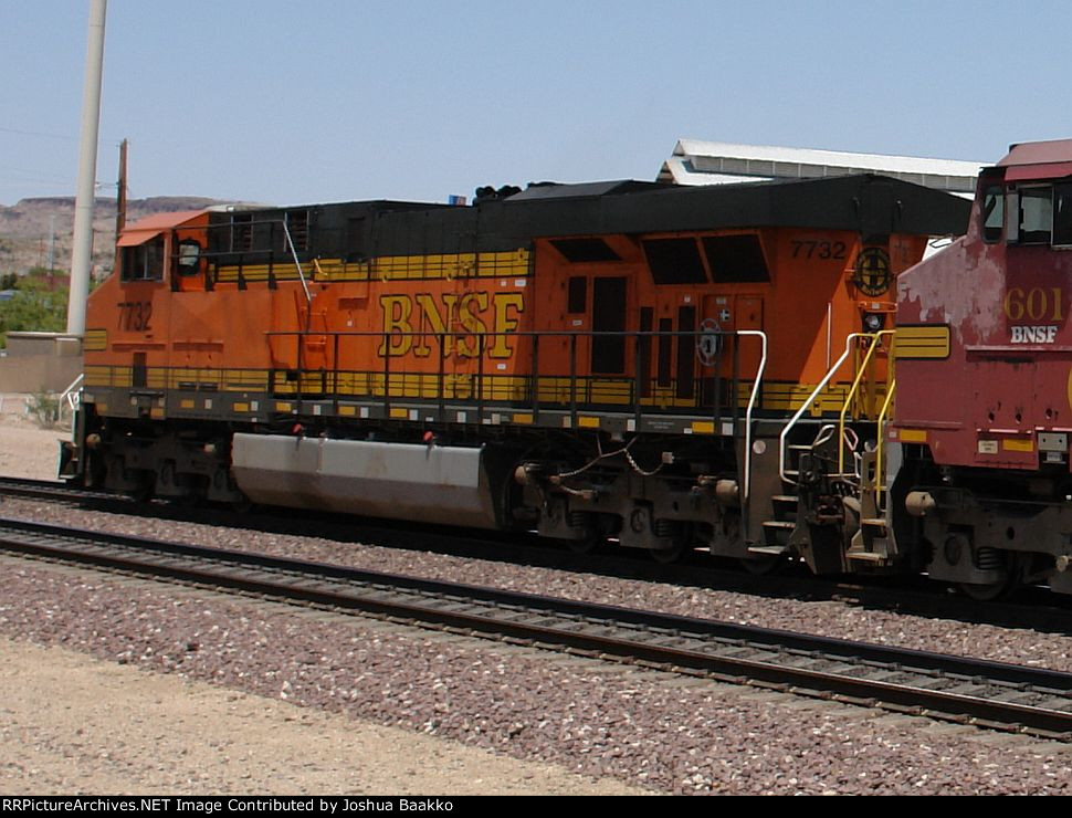 BNSF 7732