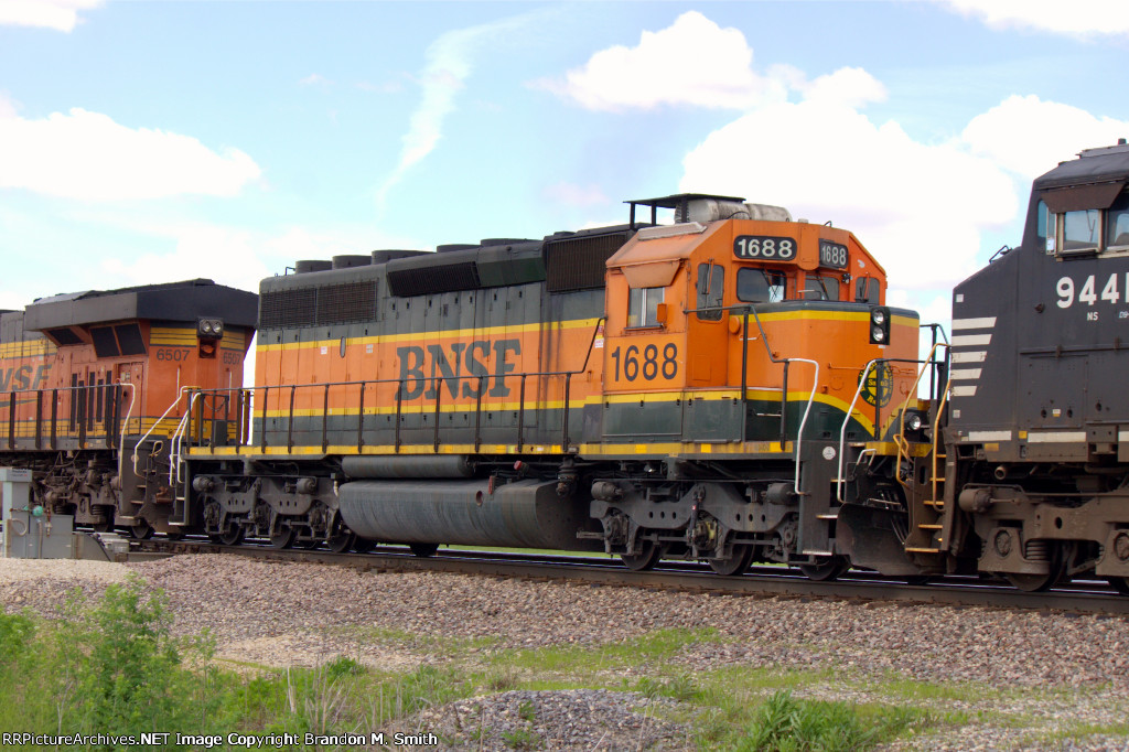 BNSF 1688