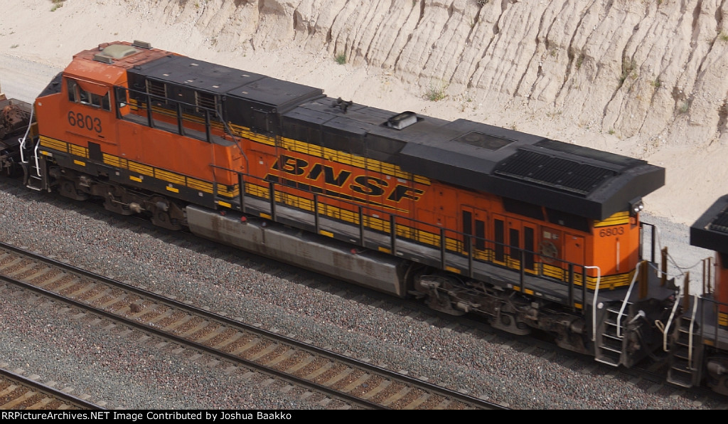 BNSF 6803