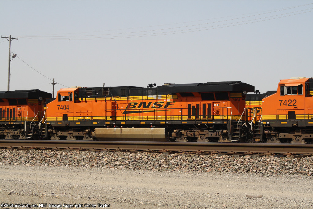 BNSF 7404
