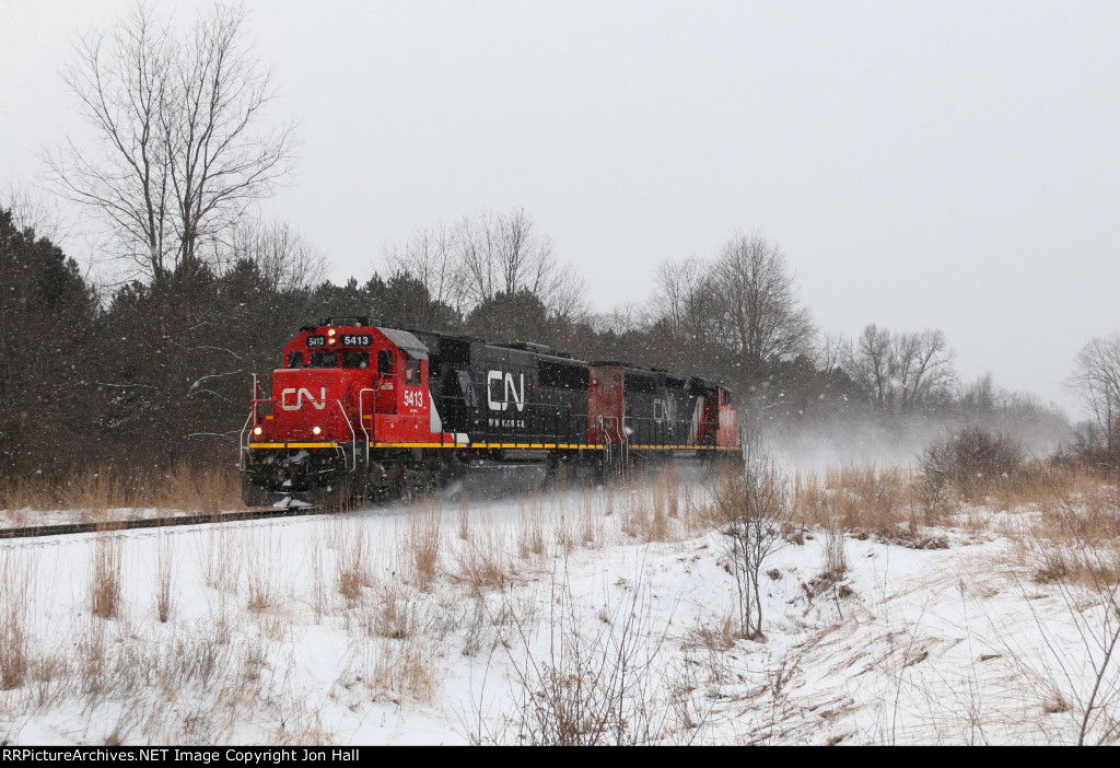 CN 5413 & 5340 rolls south down the Holly Sub as L514