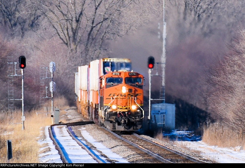 BNSF 5776