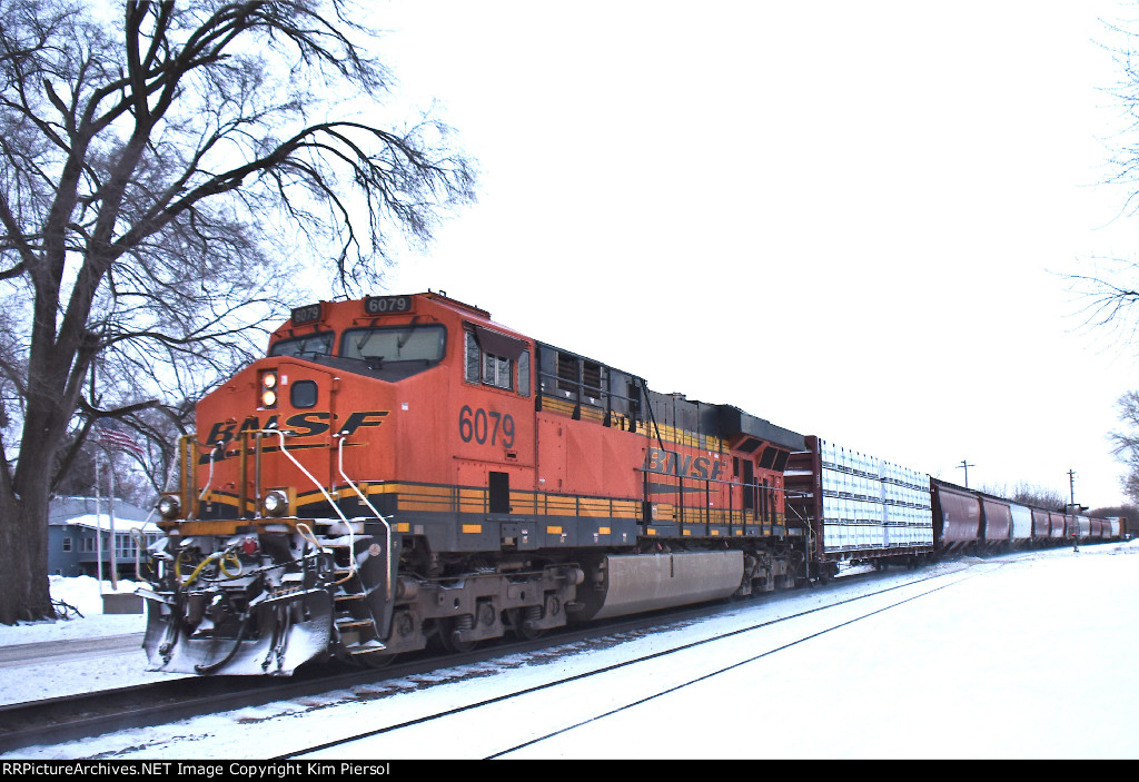 BNSF 6079 Pusher
