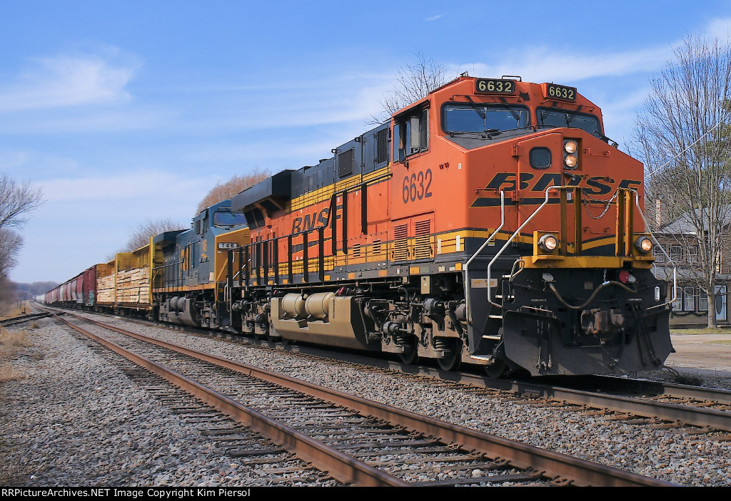 BNSF 6632 CSX 146