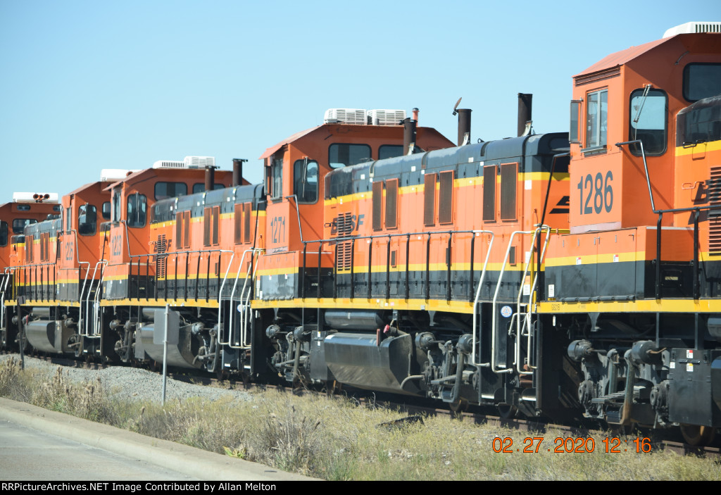 BNSF 1286, 1271, 1223, 1226