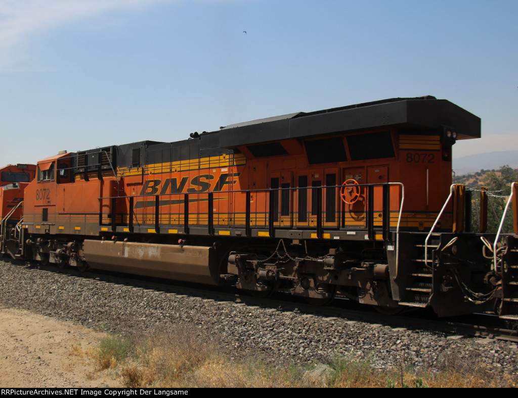 BNSF 8072