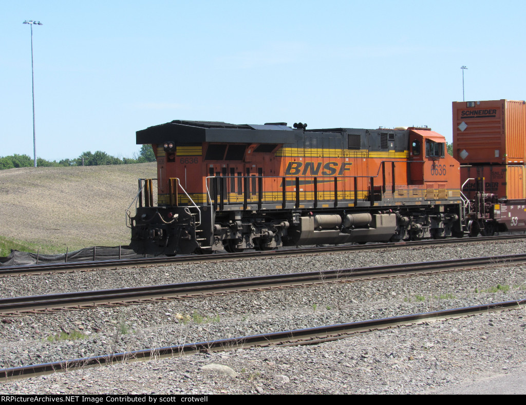 BNSF 6636 (2)