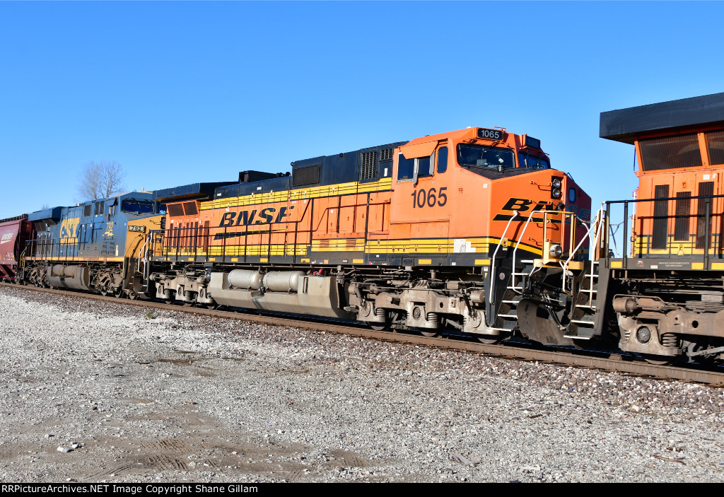 BNSF 1065 Roster shot.