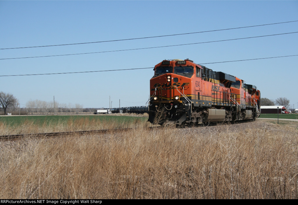 BNSF 6240