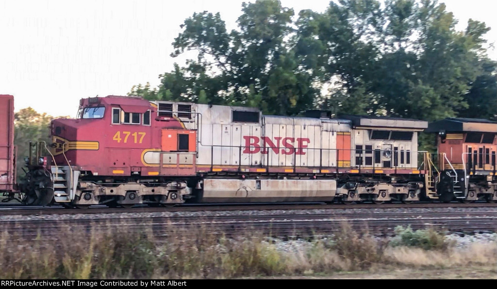 BNSF 4717