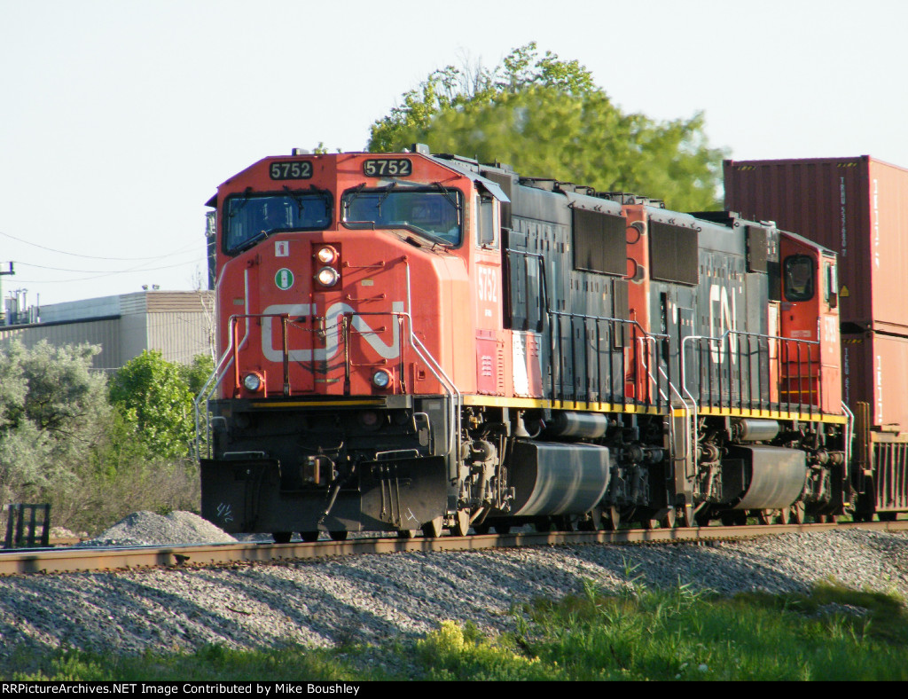 CN 5752 & CN 5793