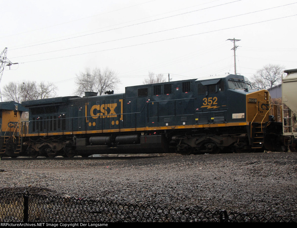 CSX 352