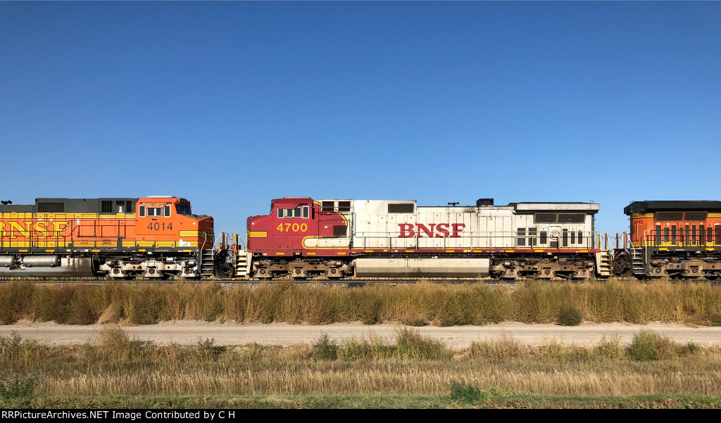 BNSF 4700