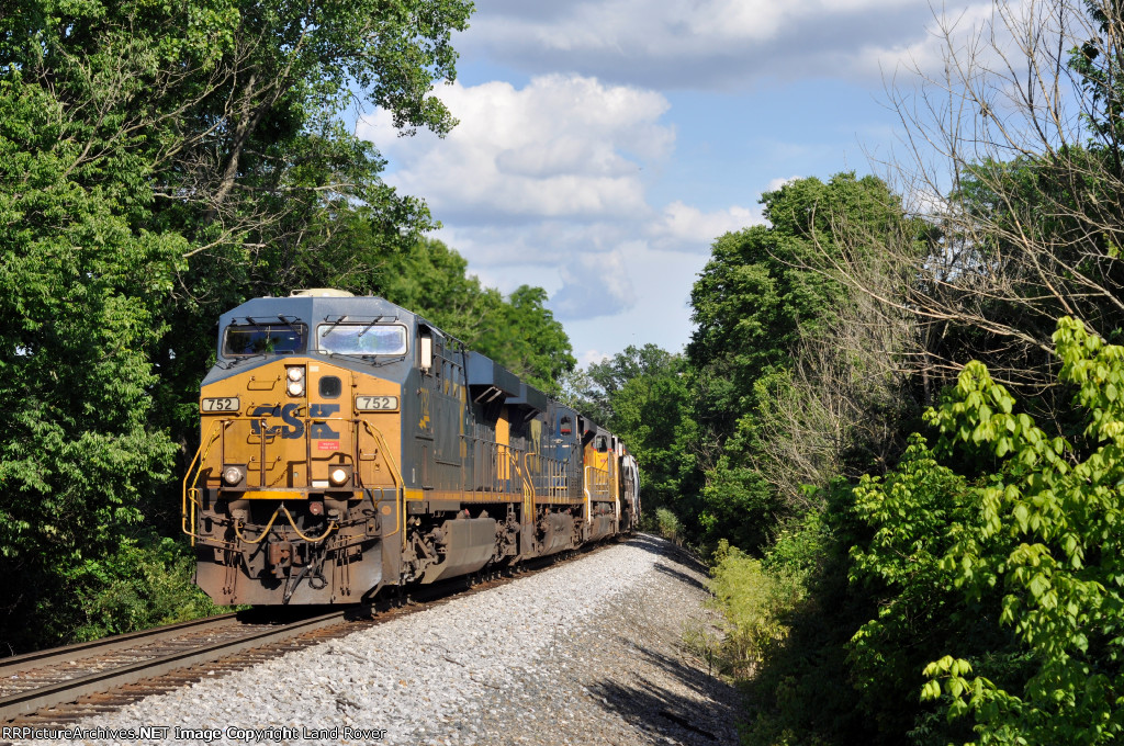 CSXT 752 West