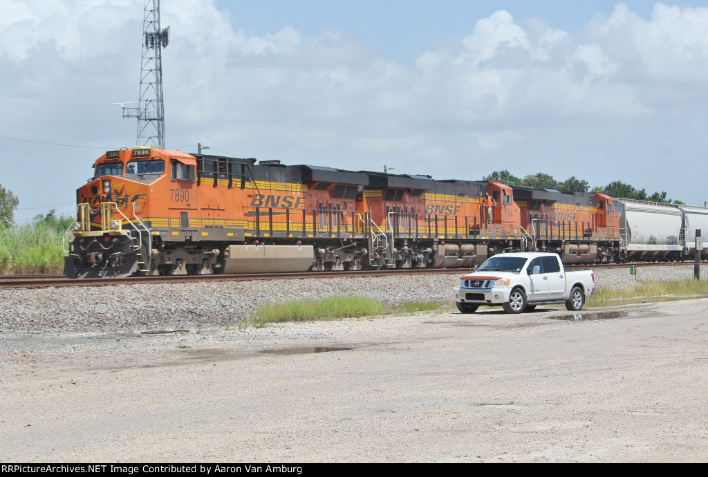 BNSF 7890 westbound