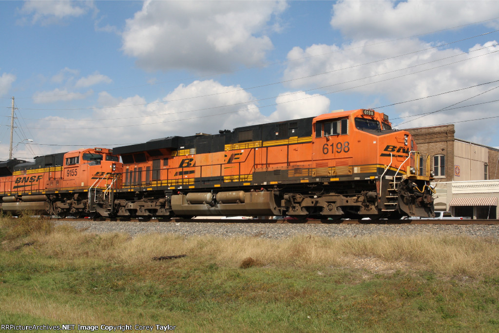 BNSF 6198