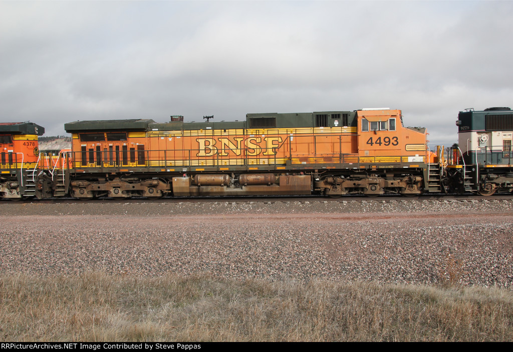 BNSF 4493