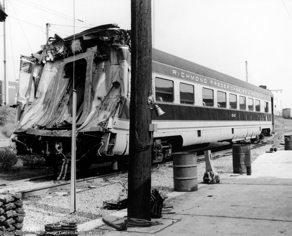 RF&P Coach 842 Wreck