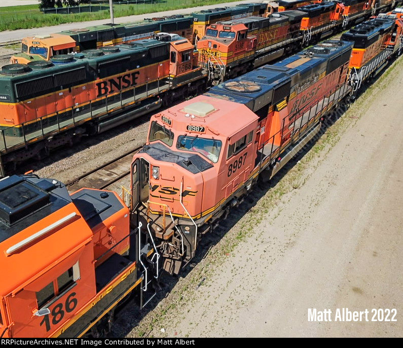 BNSF 8987 set aside in storage