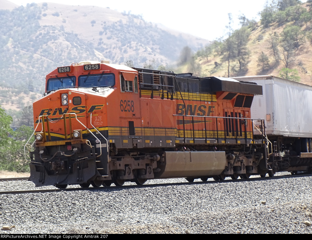 BNSF 6258