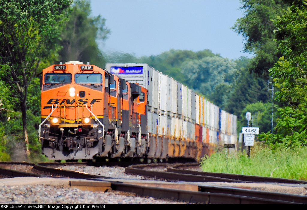 BNSF 6016