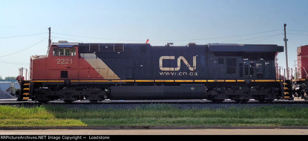 CN 2221