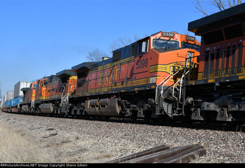 BNSF 5398 Roster shot
