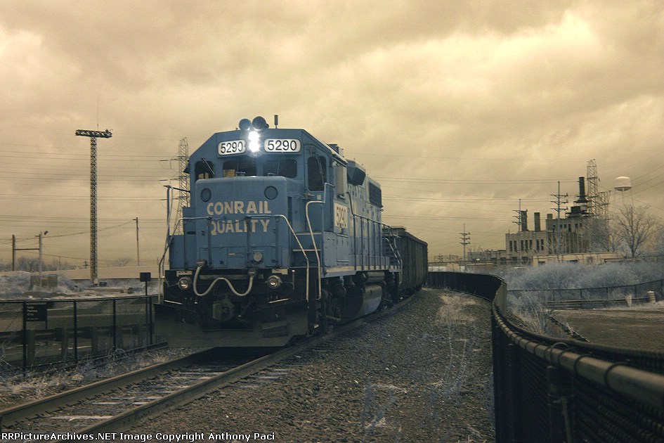 Conrail SA31 waiting to open up on the North Jersey Coast Line