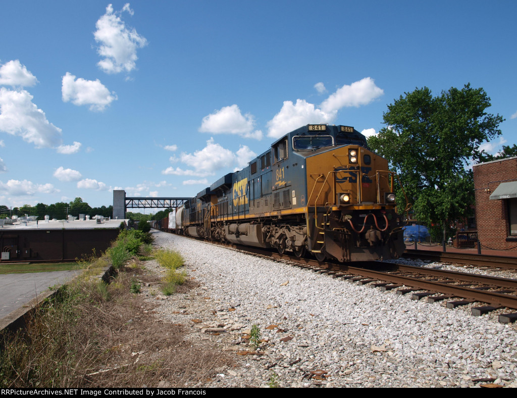 CSX 841