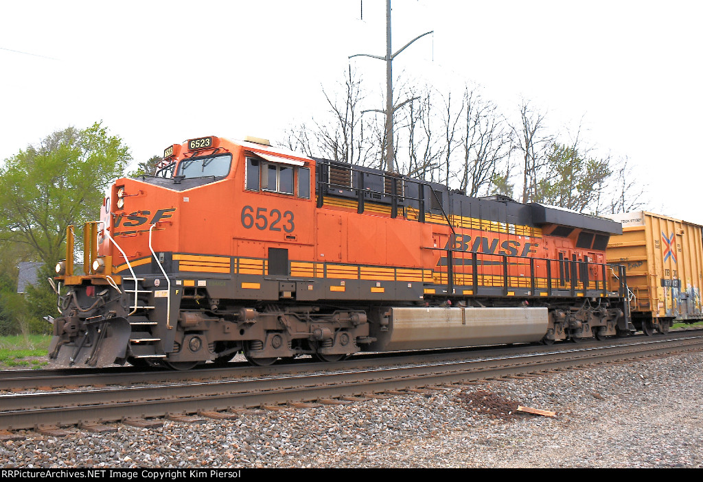 BNSF 6523