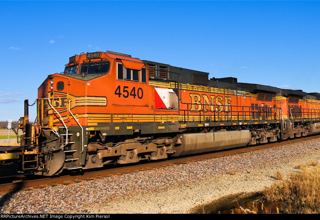 BNSF 4540 Pusher