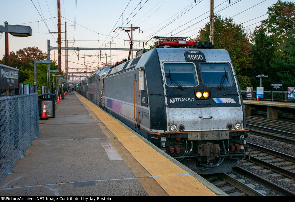 NJT 4660 departs Princeton Junction for Trenton