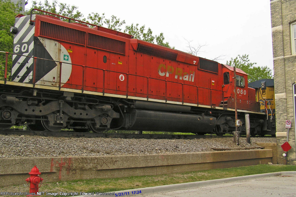 CP 6060 pulls out the east yard lead @ 3rd St.
