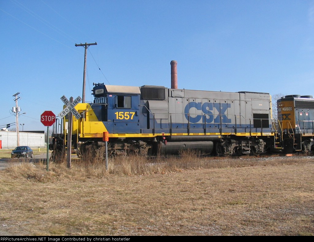 CSX 1557 returns.......