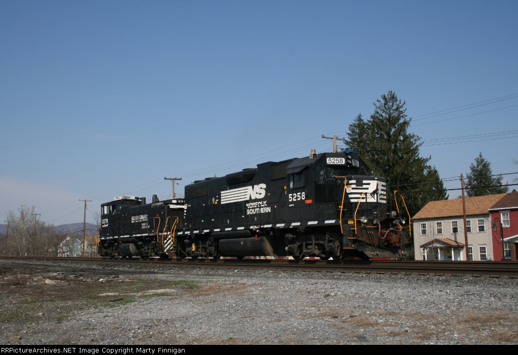 NS CB60 5258
