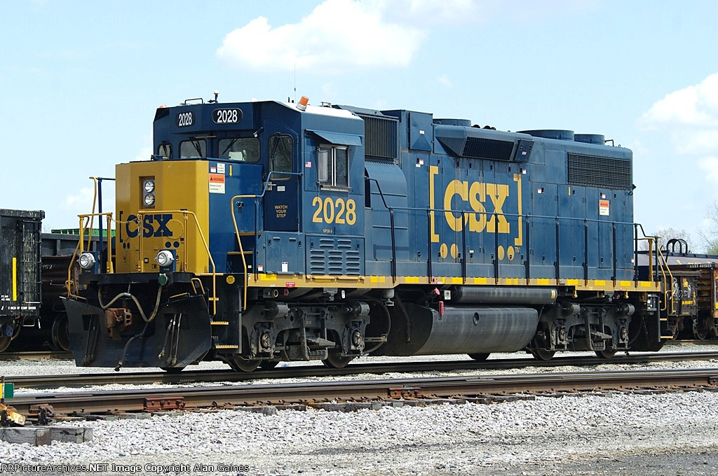 CSX GP38-3 2028