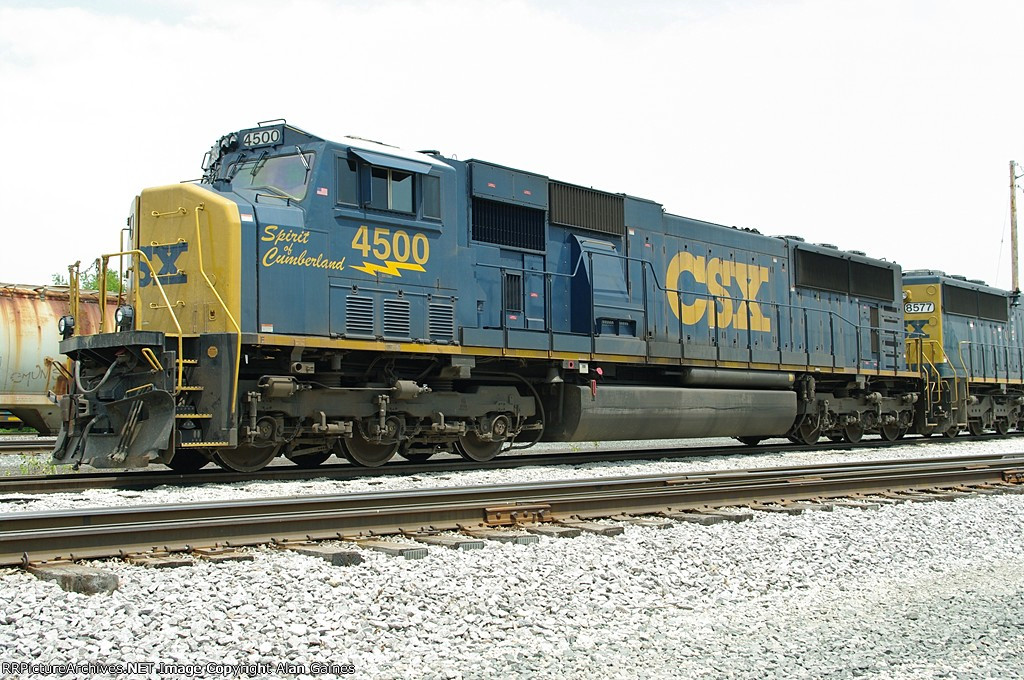 CSX SD70MAC 4500