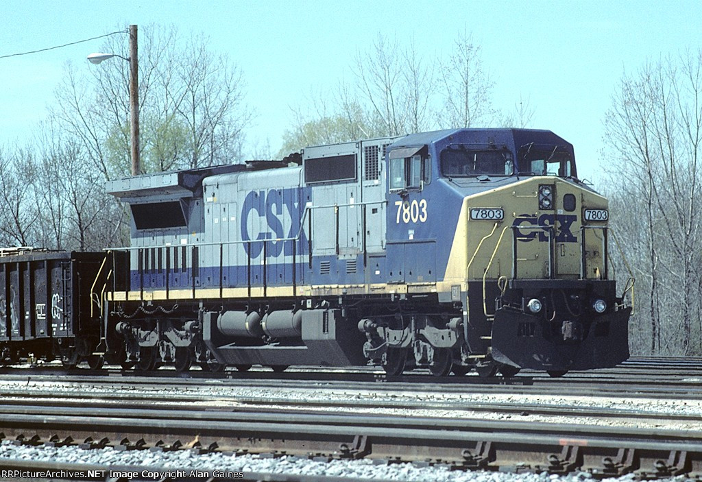 CSX C40-8W 7803