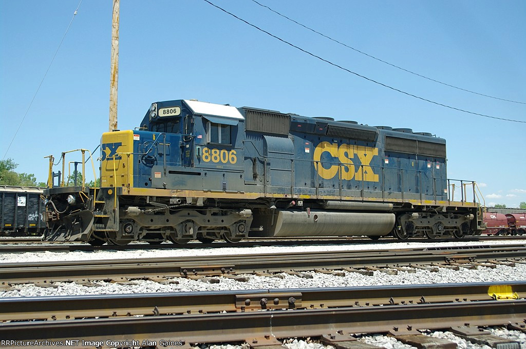CSX SD40-2 8806