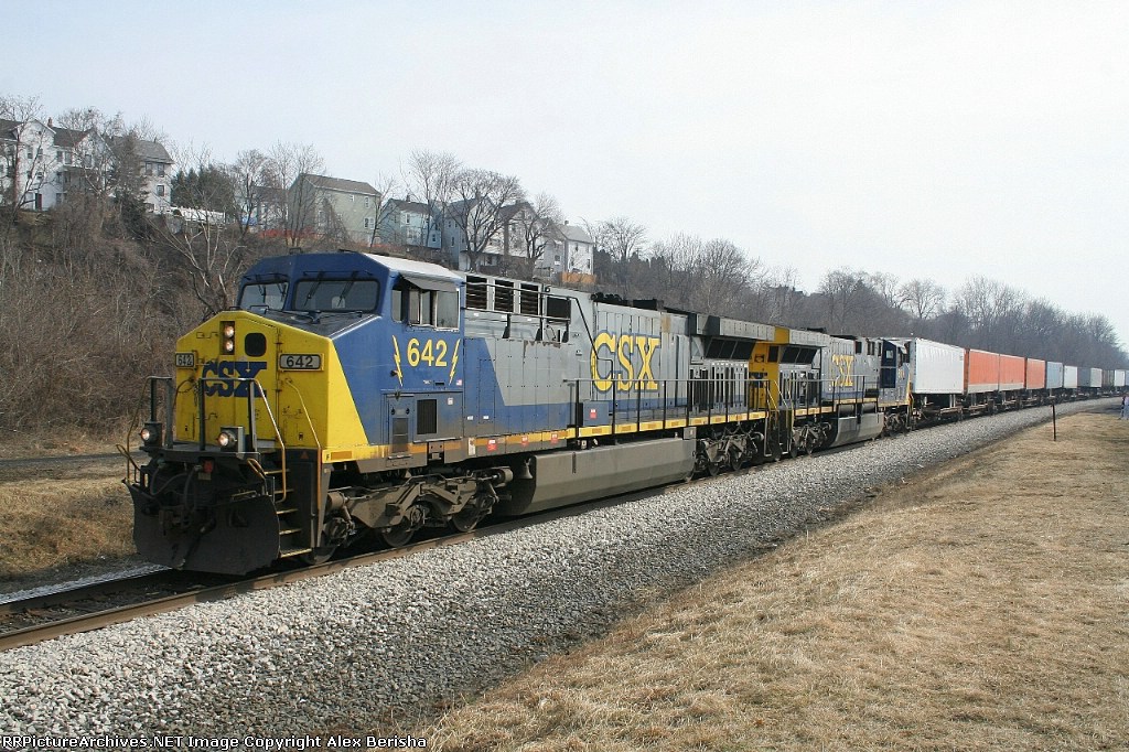 CSX 642 071