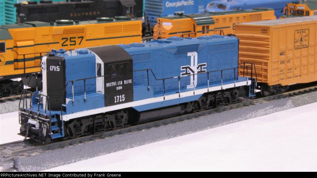 B&M GP-9 1715 by Mike Sherbak