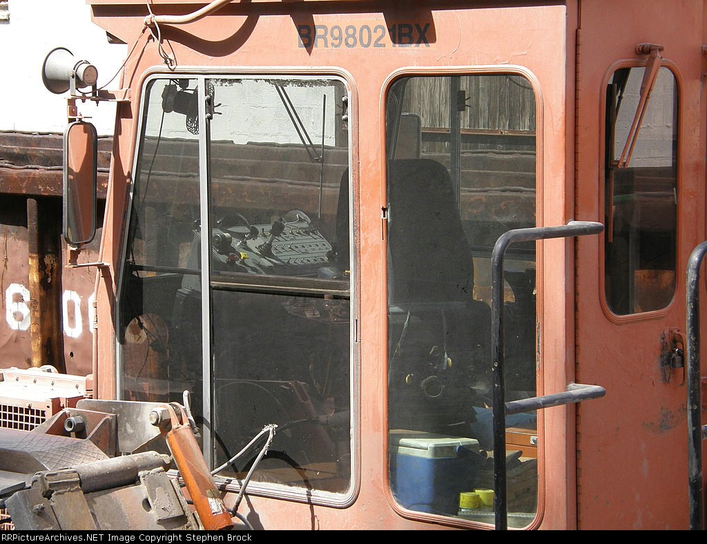 BR 98021BX's cab detail