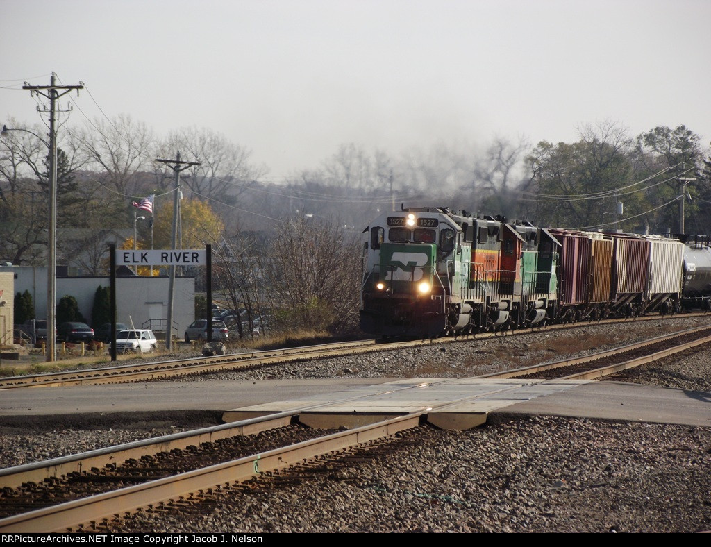 BNSF 1527