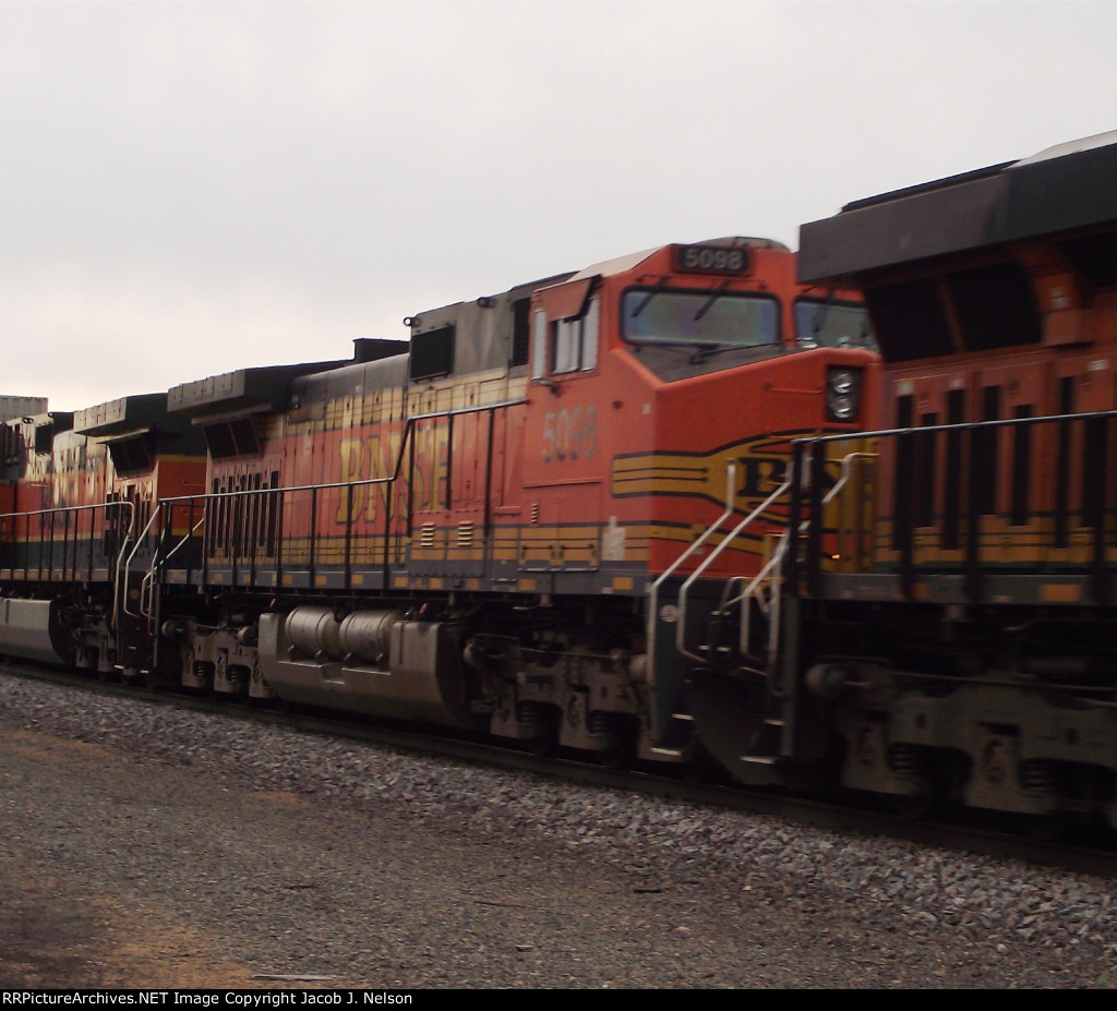 BNSF 5098