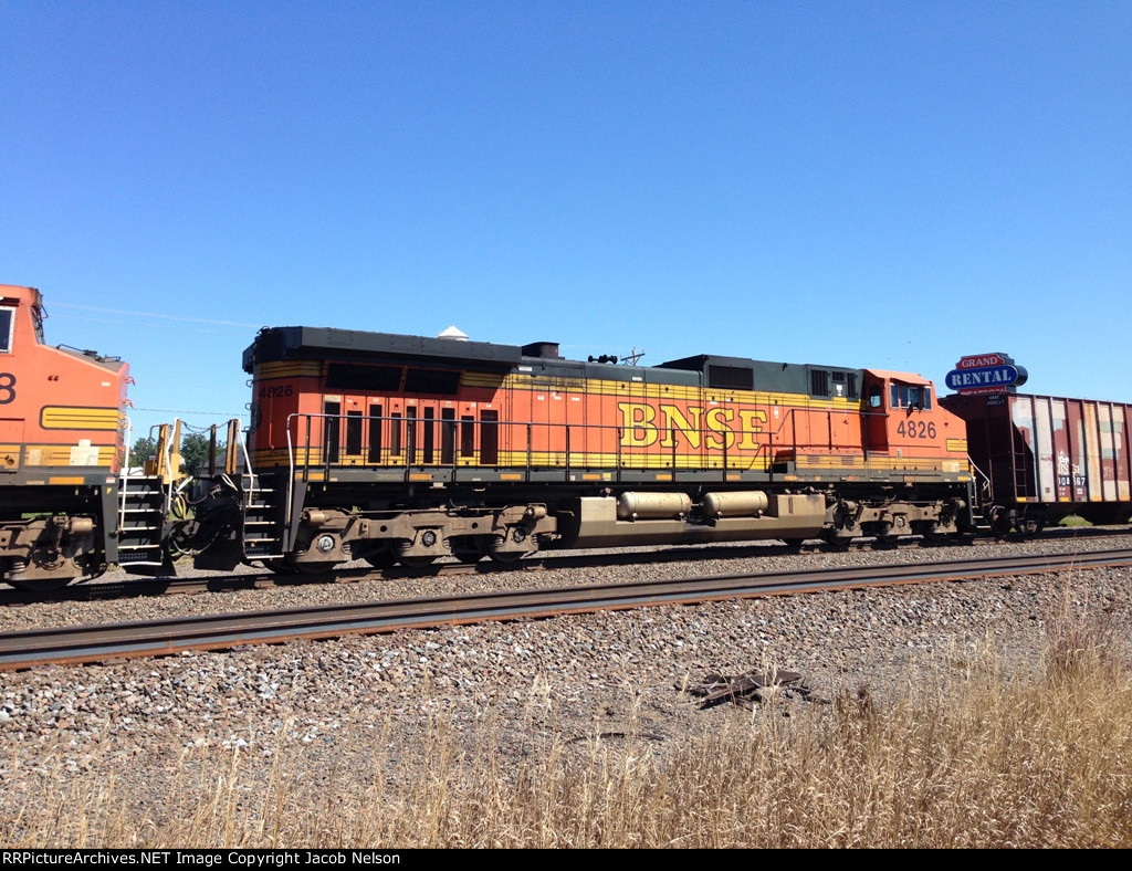 BNSF 4826