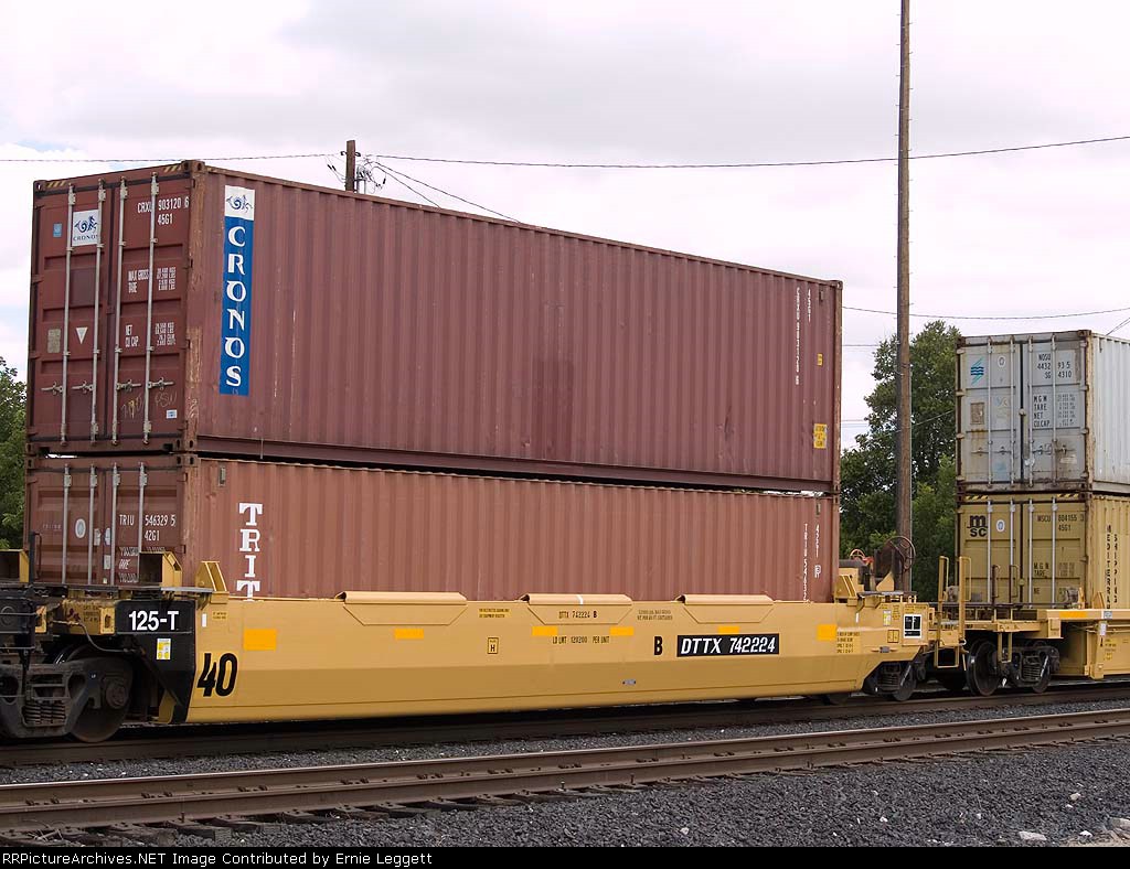 DTTX 742224 in an EB doublestack at 1:40pm