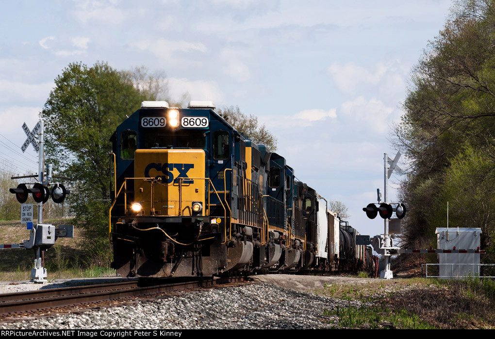 CSXT Train D908